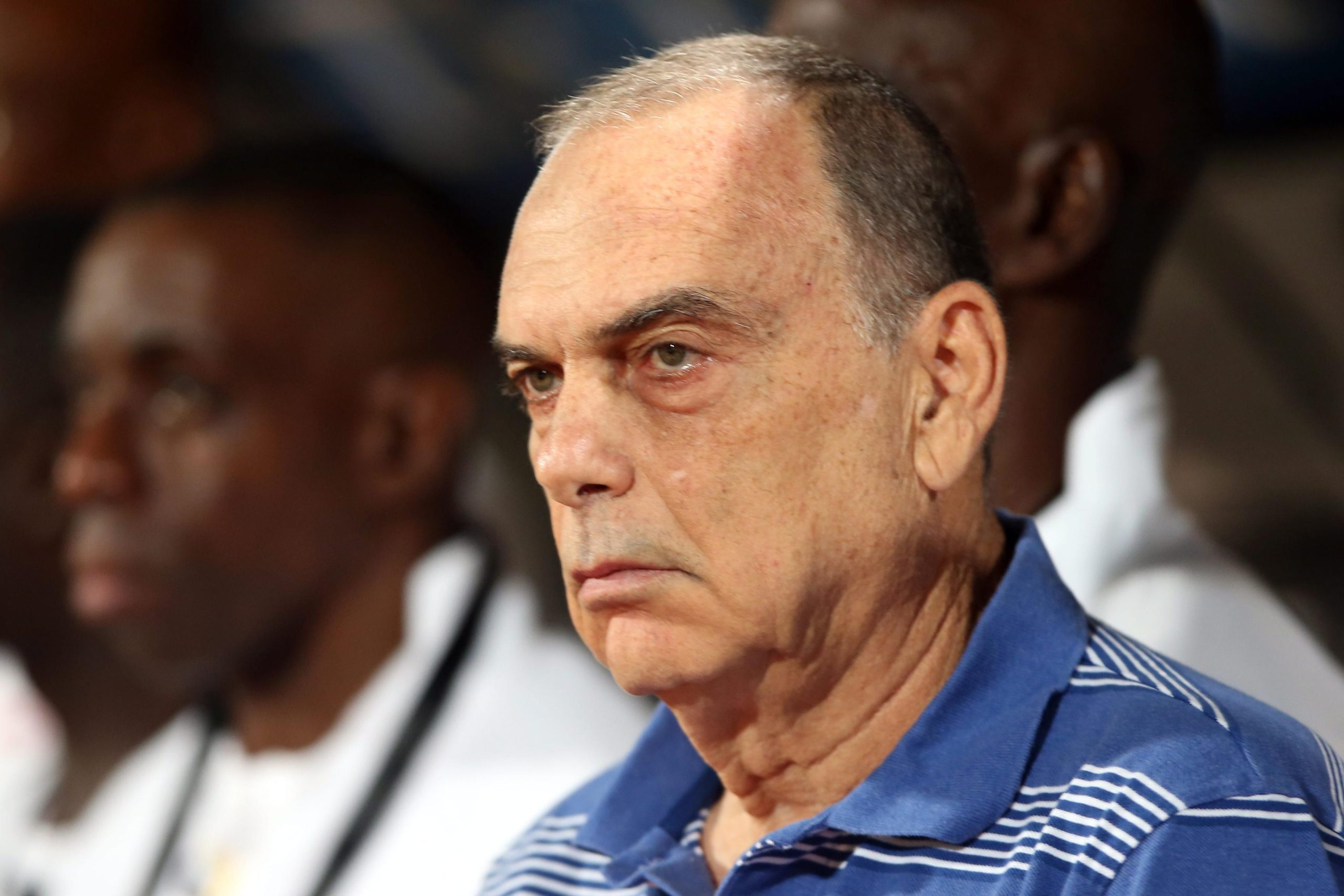 អតីតអ្នកចាត់ការ Chelsea រងការចោទប្រកាន់ពីបទបៀតបៀនផ្លូវភេទ | CBS Sport